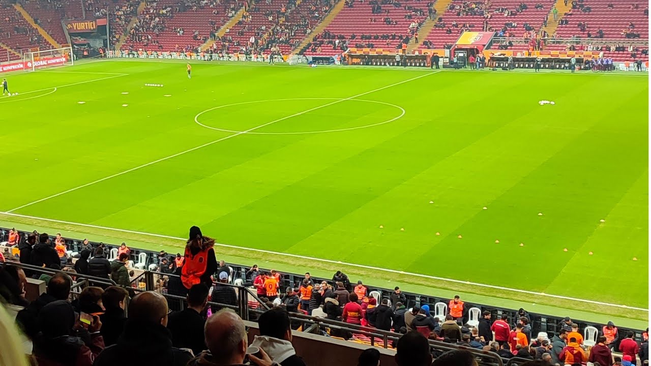 Rams Park Doğu Vip 211 Blok Maç Önü - YouTube