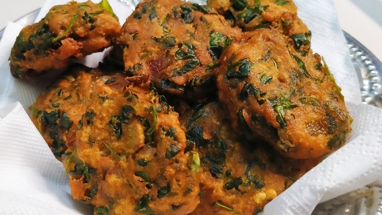 Methi Pakoda || మెంతికూర పకోడీ || methi pakoda recipe || methi chaman ...