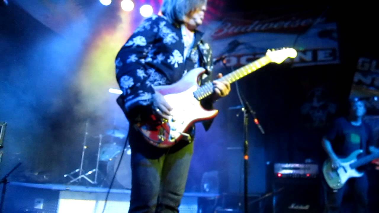 Jerry Riggs at Full Octane Saloon - YouTube