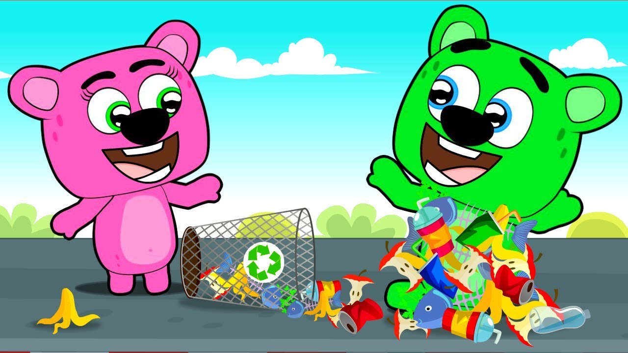 Mega Gummy Bear Family waiting Garbage Truck Funny Full Episodes ...