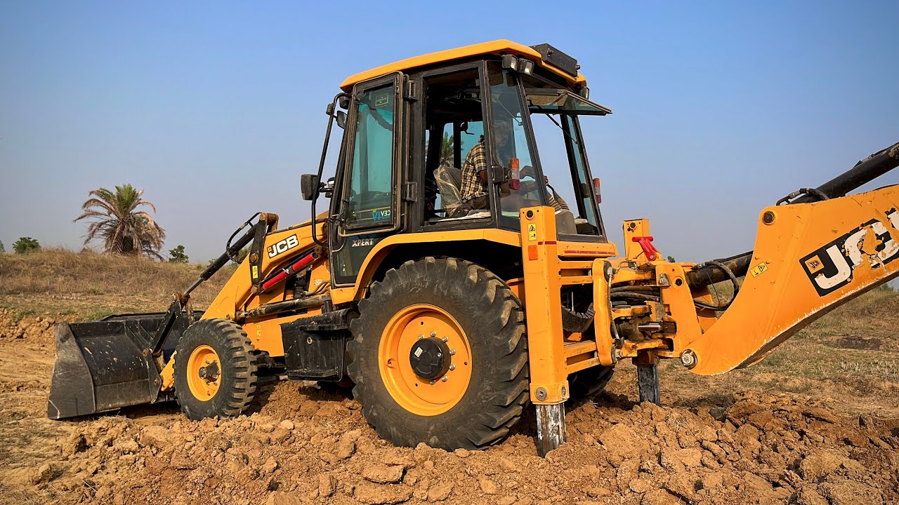 Jcb 3dx Backhoe Cutting Field Mud For Rice Farming | New JCB 3dx Xpert ...