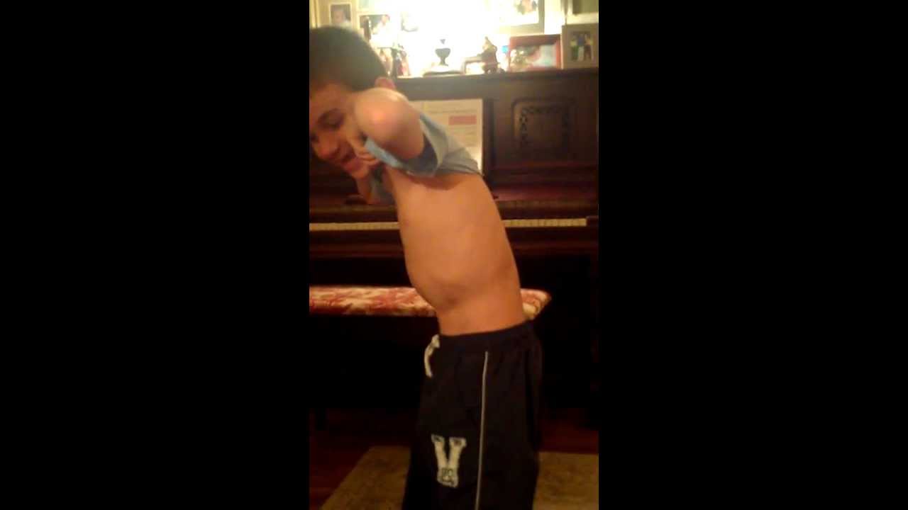 7 year old belly roll - YouTube