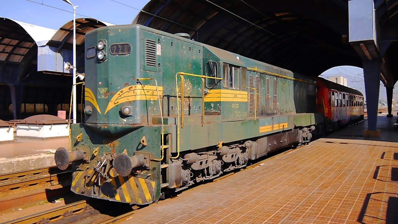 Diesel Locomotive 661-220 in Kosovo and Macedonia 2013 🇽🇰 🇲🇰 - YouTube
