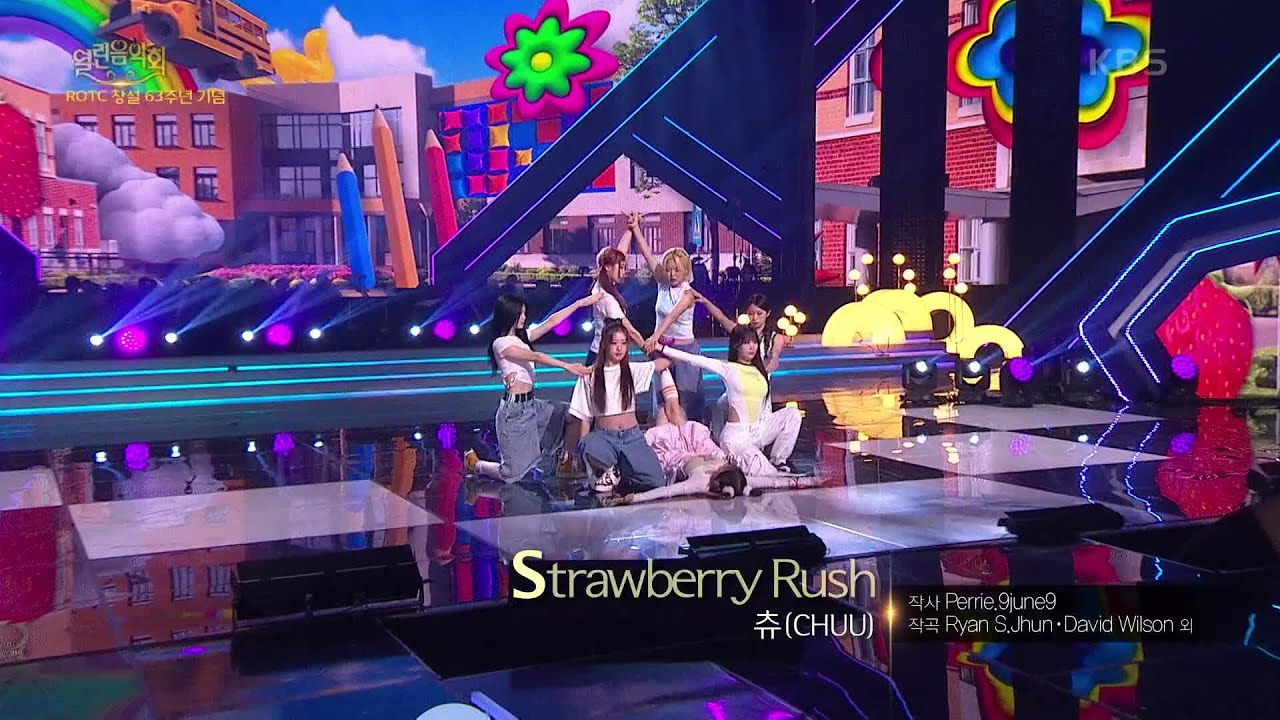 츄(CHUU) - Strawberry Rush [열린 음악회/Open Concert] | KBS 240714 방송 - YouTube