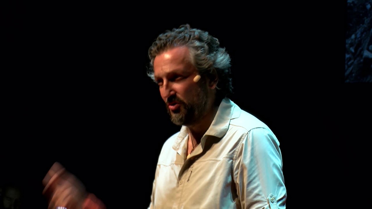 Viajar sin miedos, a corazón abierto | Jorge Traver | TEDxLeon - YouTube