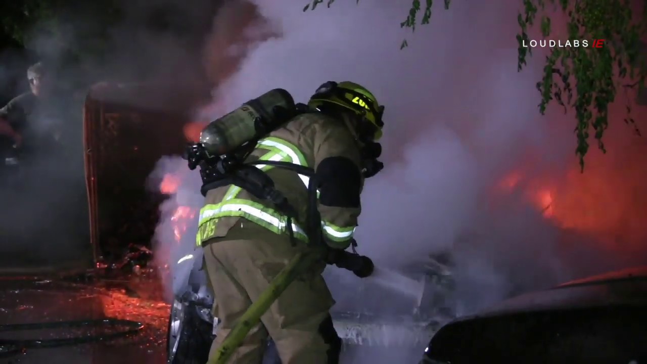 Multi Cars On Fire with Vegetation Fire / Rialto 11.19.19 - YouTube