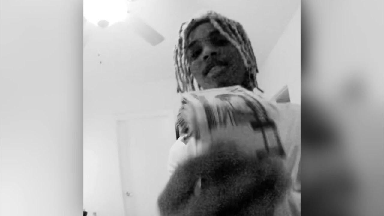 SoFaygo - Wait a Minute - YouTube