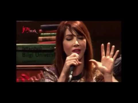Hande Yener - Bi Gideni mi Var? (JoyTurk Akustik)