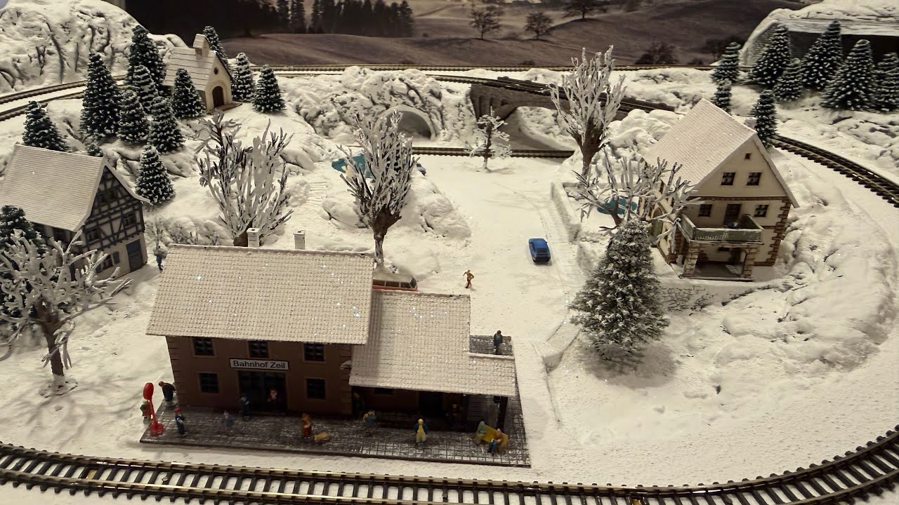 Noch 88308 Z Scale Interlaken Briefcase Train Layout Test Run at z ...