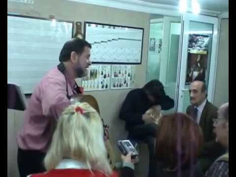 Hüsnü Üstün - Bir Akşam da Oturmaya Bize Gel