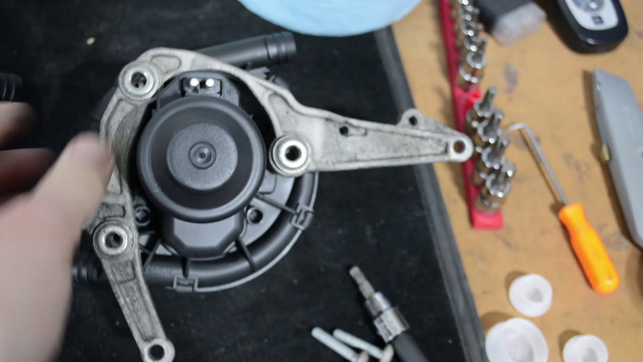 Mercedes-Benz C-Class V6 (M272) Secondary Air Pump Replacement - YouTube