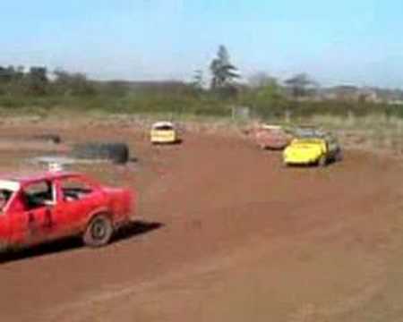 Trent Raceway Banger Racing - 21/10/07 RWD heat 1 - YouTube