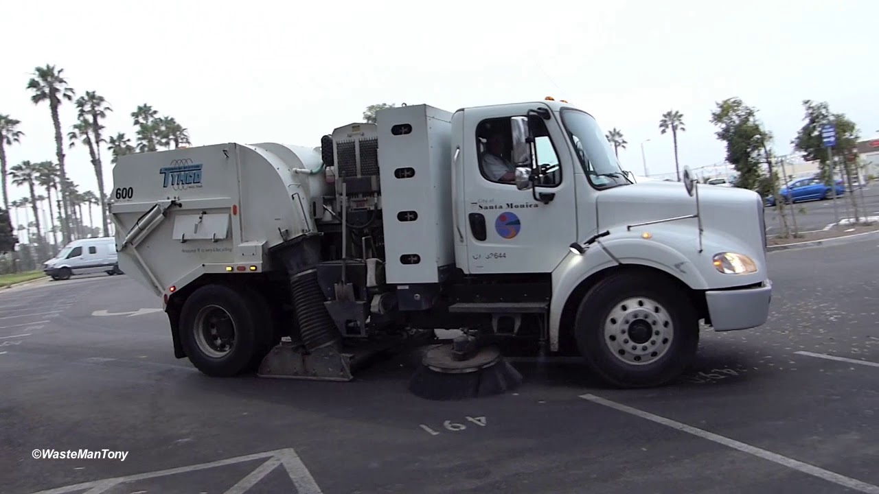 Tymco 600 Series Street Sweeper in Santa Monica - YouTube