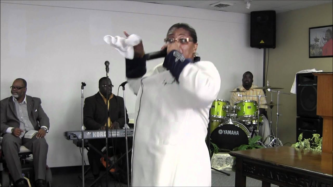 Apostle Artie C. Smith at the Fresh Wind Revival - YouTube