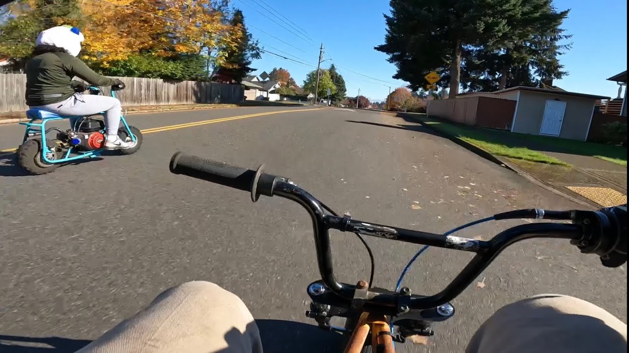 Riding mini bikes to dutch bros 🤙🤣👌😎 - YouTube