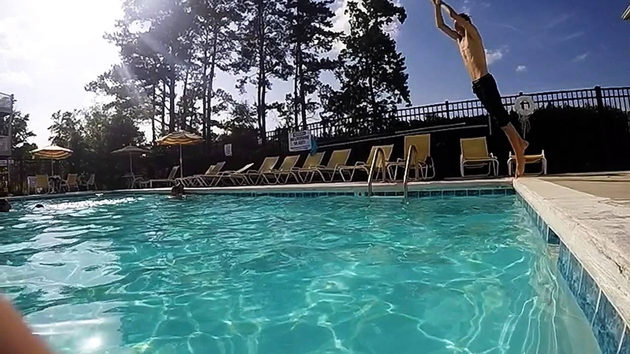 Underwater Gopro Hero 4 - YouTube