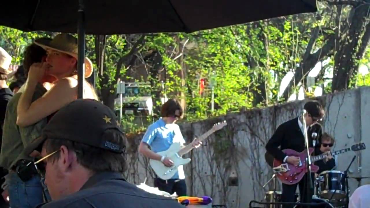 Couple groping part 2 - YouTube