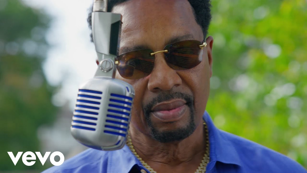 Reggie Braxton - ROLL SOME MO (Official Music Video) - YouTube