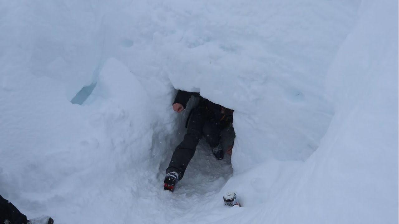 MitchtheBoy Presents: Snow Caving - YouTube