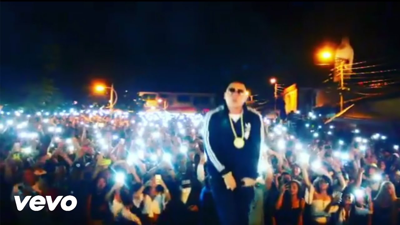 DM (En Vivo) Mueka Ft Cosculluela en Concierto 🇨🇴 2017 - YouTube