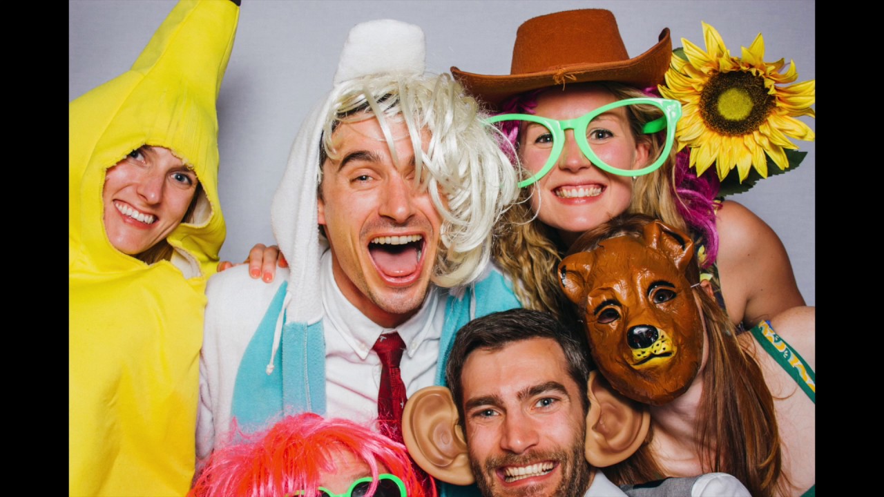Rob & Tamsin's Wedding Photo Booth - YouTube