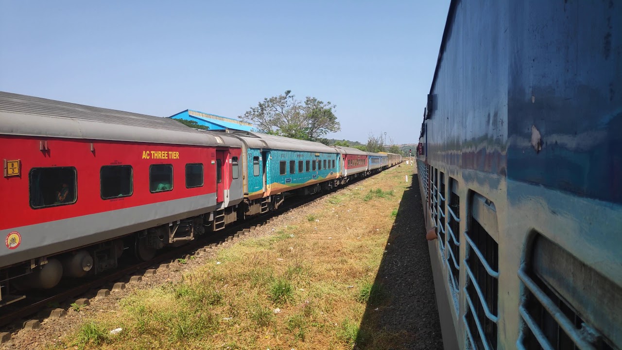 Colorful Indian Railways Rake Combo - Rajdhani Humsafar Double Decker ...