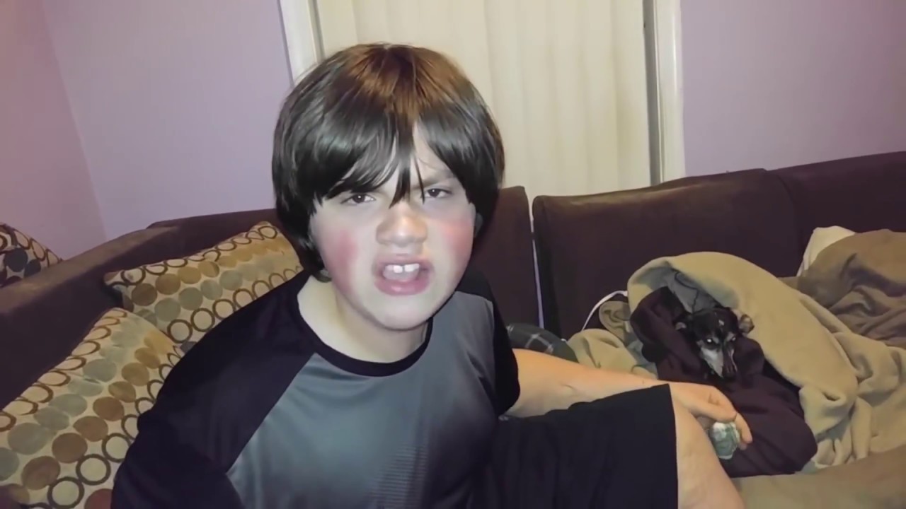 (Quick Gag) (Ear Rape) KID FREAKS OUT OVER ONLY GETTING A DOLLAR FOR A ...