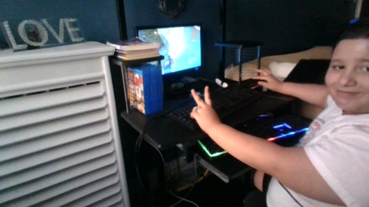 playing keyboard and mouse - YouTube