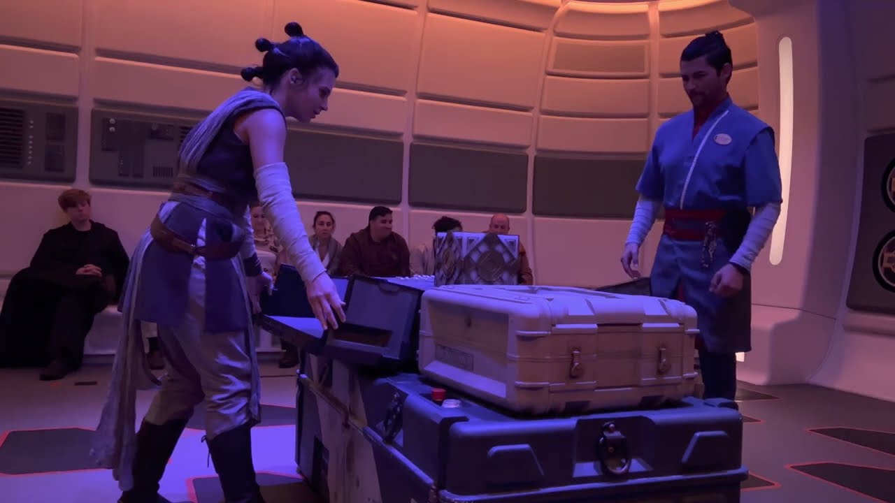 Star Wars Halcyon Galactic Starcruiser - Full Story Rey opens holocron ...