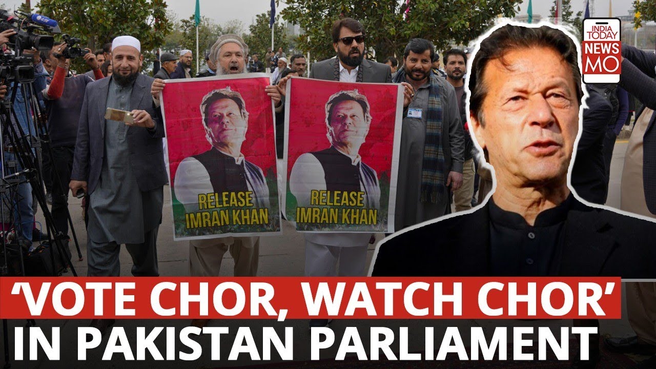“Vote Chor…” Chants In Pakistan: Ex-PM Imran Khan’s Fans Humiliate ...