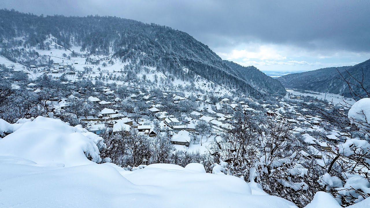 🏔️ Winter in a Remote Village | Snowy Fun and Daily Life in the ...