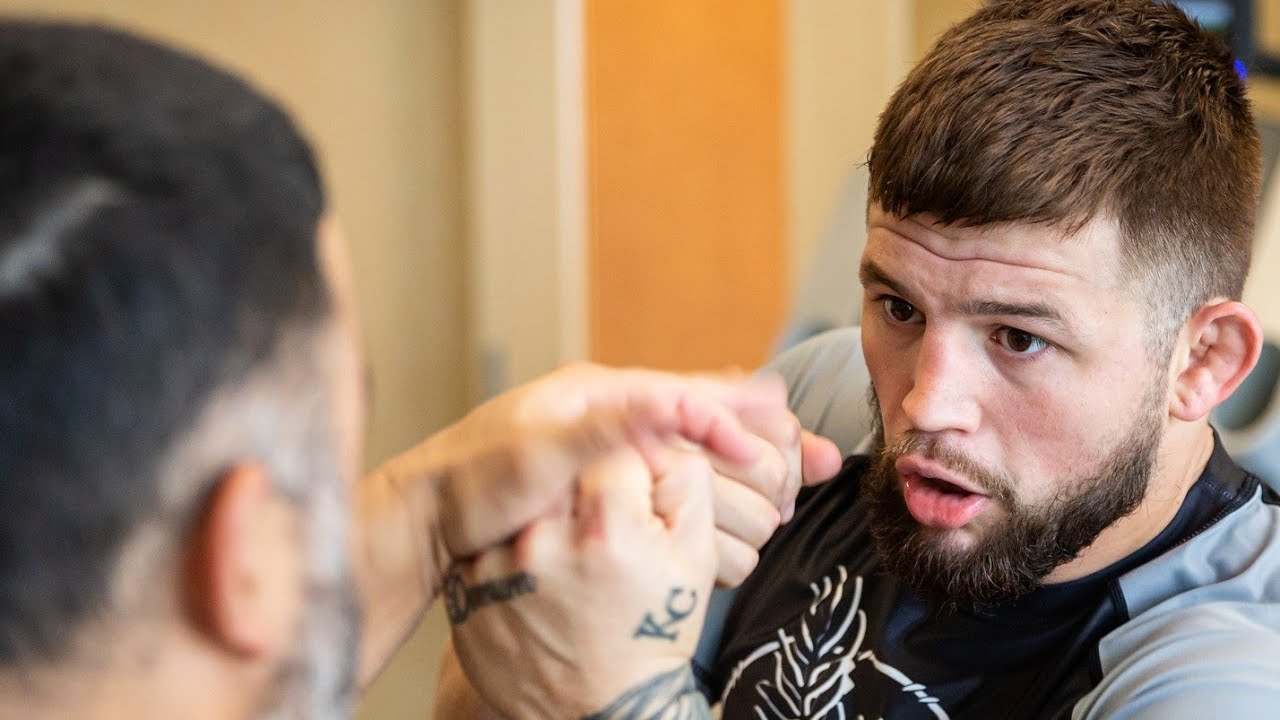 Kyle Crutchmer Bellator 233 Media Day V-Log - YouTube