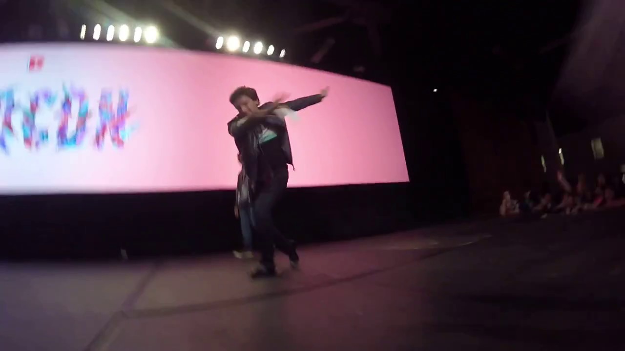 MATPAT DABS LIVE AT VIDCON 2017 - YouTube