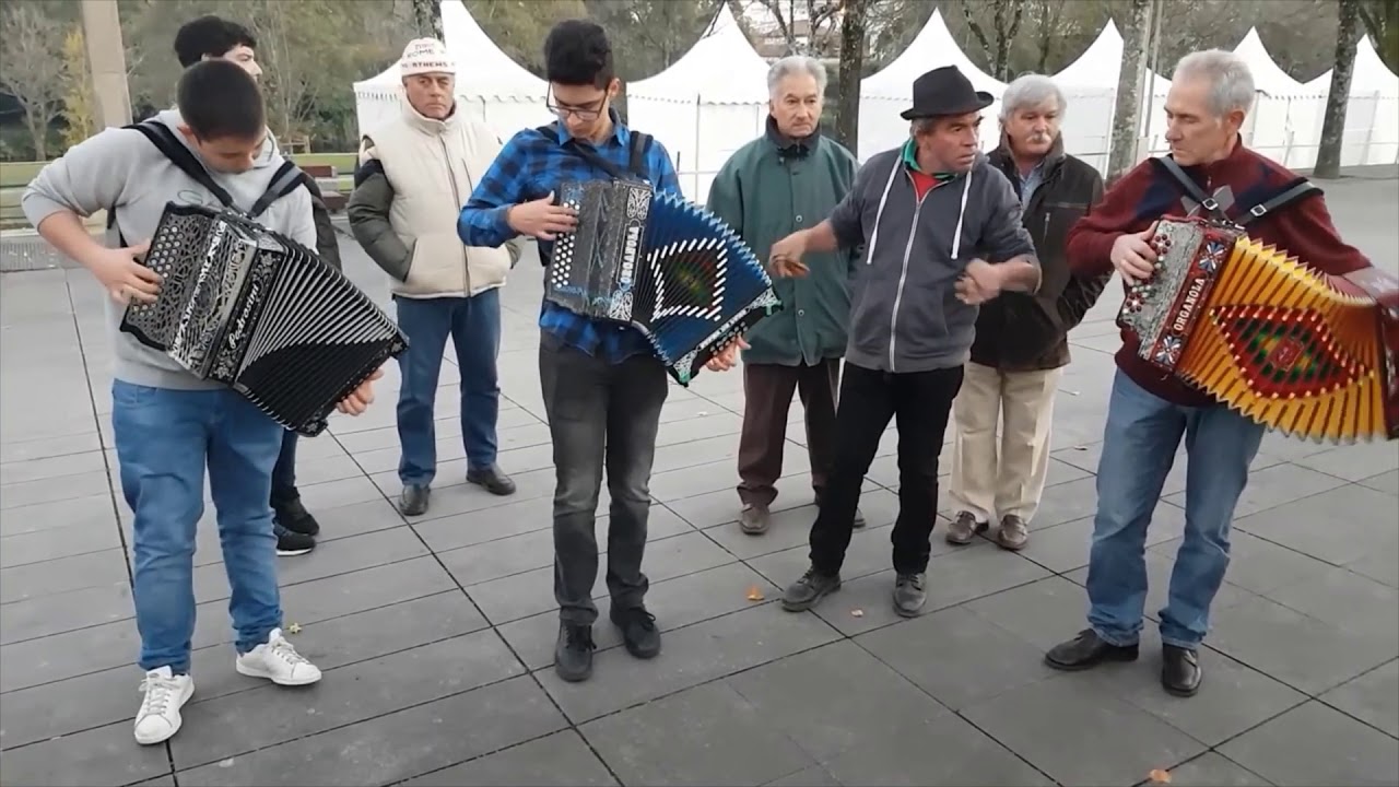 O Nosso País é Belo a modinha do Silva | Arcos - YouTube