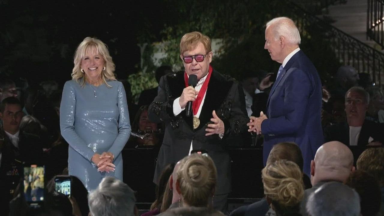 Elton John honored at White House performance - YouTube