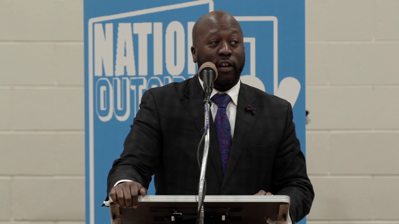 Torchio W. Feaster - Flint Matters Town Hall - YouTube