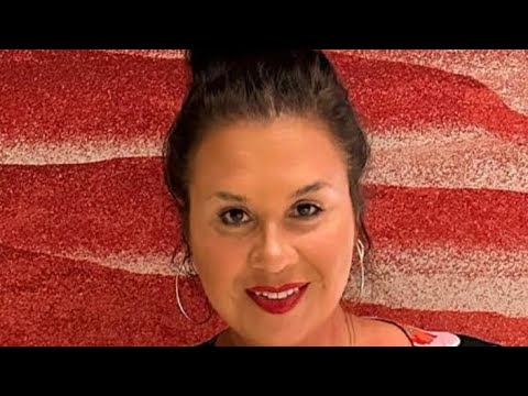 Deanna Dellacioppa Colon,Singer,Songwriter,Actor and International ...