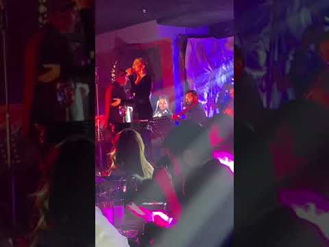 Ebru Yaşar / Sevmek / Gece life