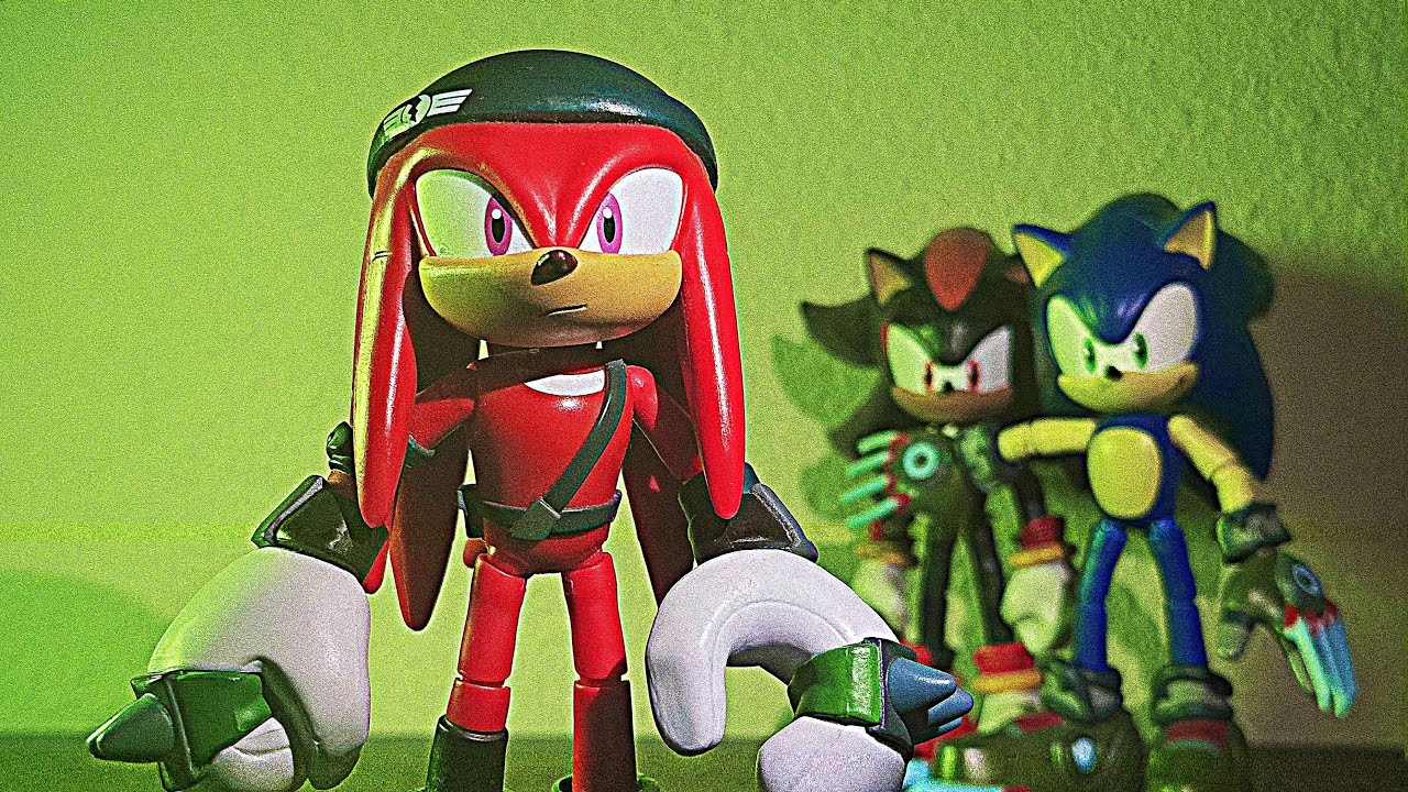 Knuckles is hungry - YouTube