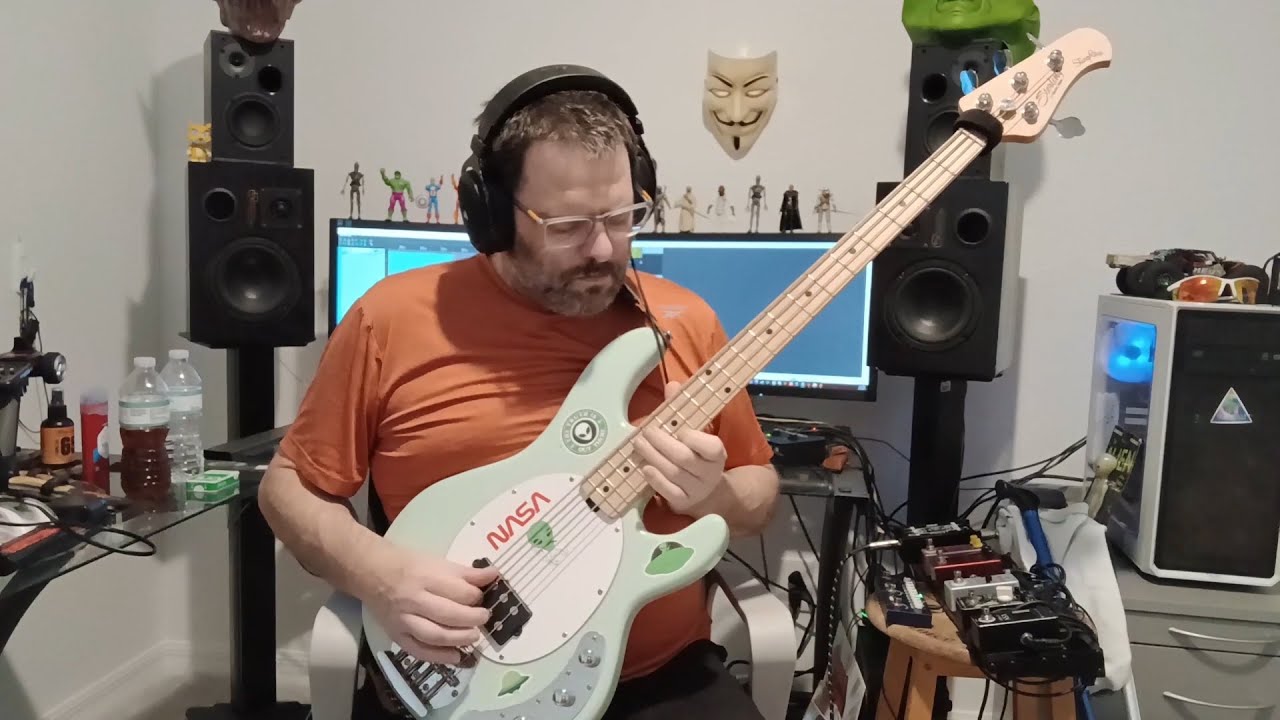 Solfeggietto Covered By Joe Kustek From Alien Airplay On Bass Guitar ...