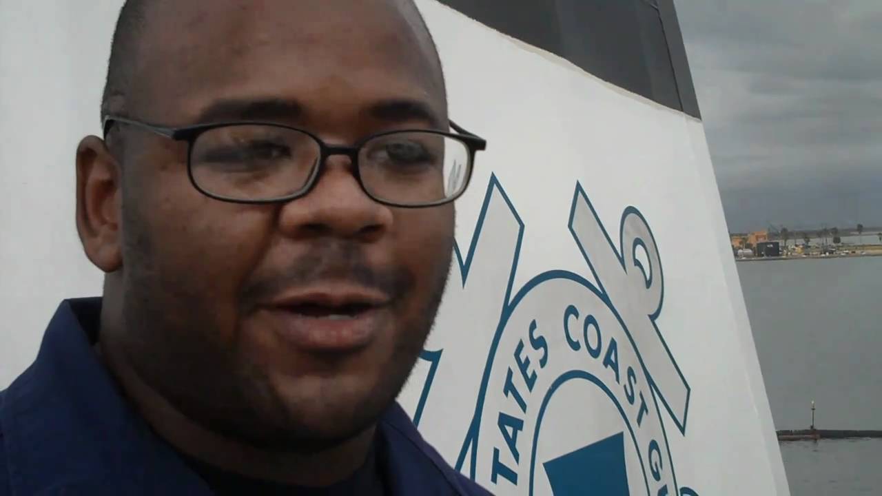 USCGC Dauntless sails for Haiti - YouTube