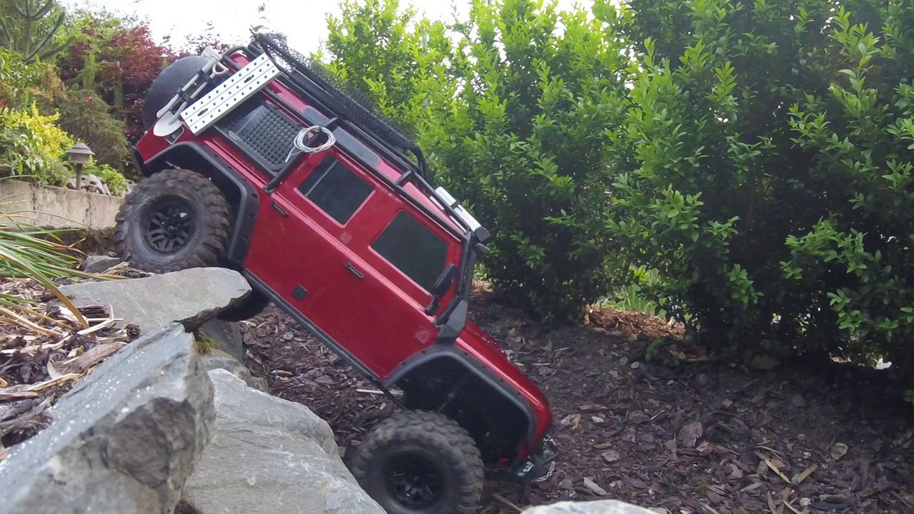 Crawling Defender - Traxxas TRX-4 Scale Crawler - YouTube