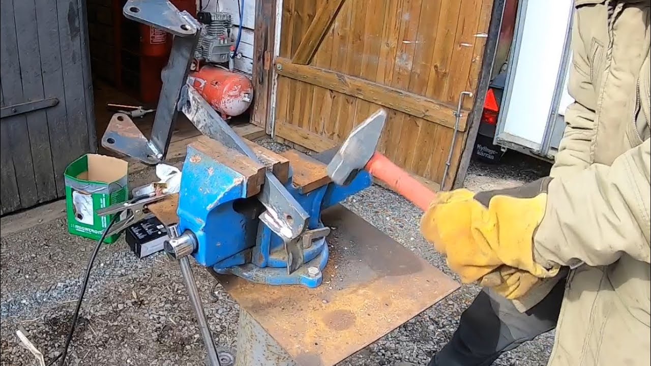 Building front trailer hitch for ATV - YouTube