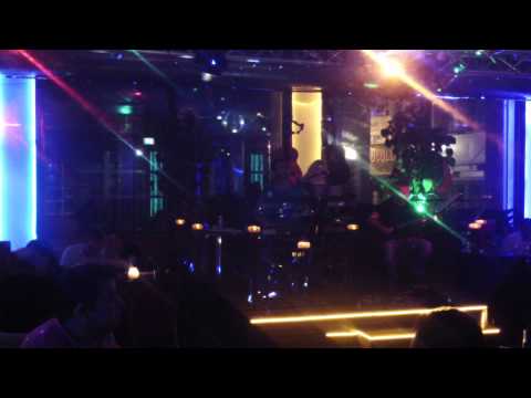 SABRI ASLAN = SENDE BIR KENARA AT GITSIN BENI =Canlimuzik Eglence Her Hafta  Mavigul/Lumiere Arnhem