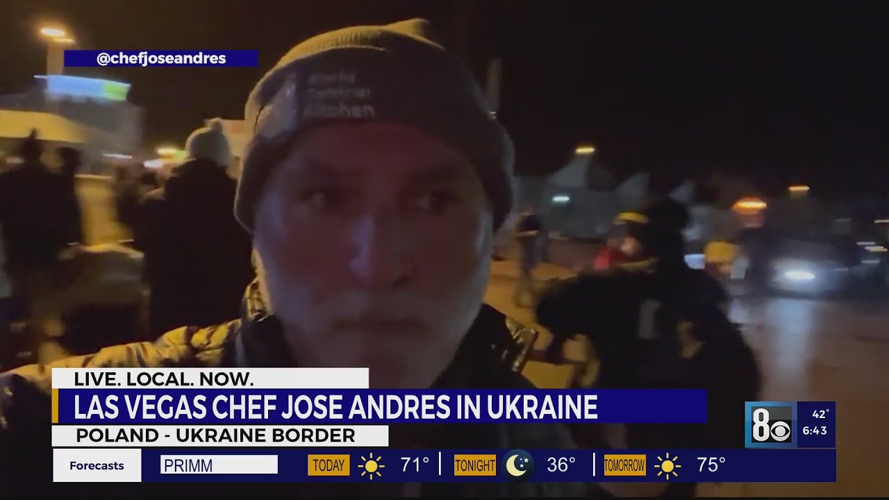 Las Vegas chef Jose Andres cooks for Ukraine refugees - YouTube