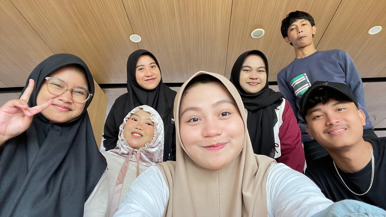 Manajemen Pemasaran Kelompok 4 - YouTube