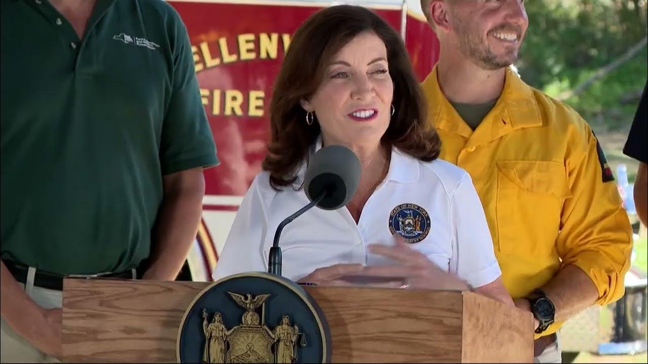 Gov. Hochul visits first responders working to contain Napanoch Point fire - YouTube