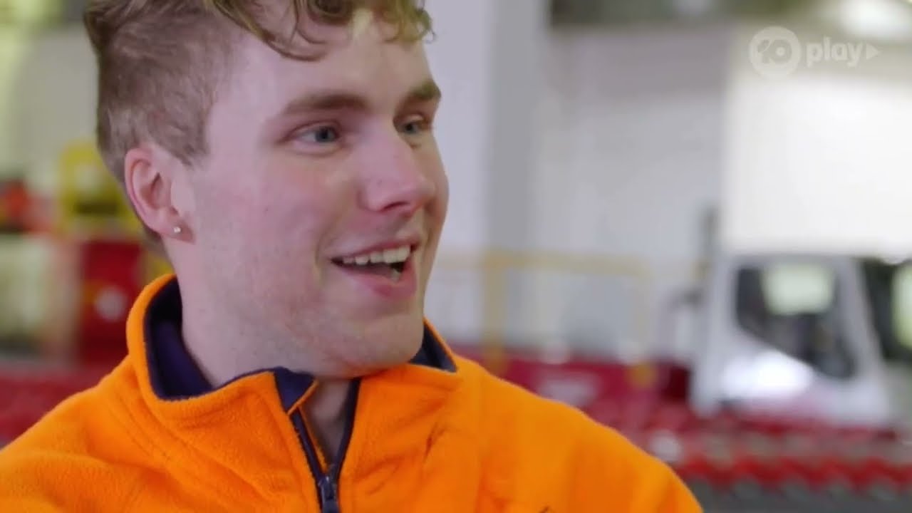 Australian Survivor Blood V Water | ‘Get To Know Alex Frost’ - YouTube