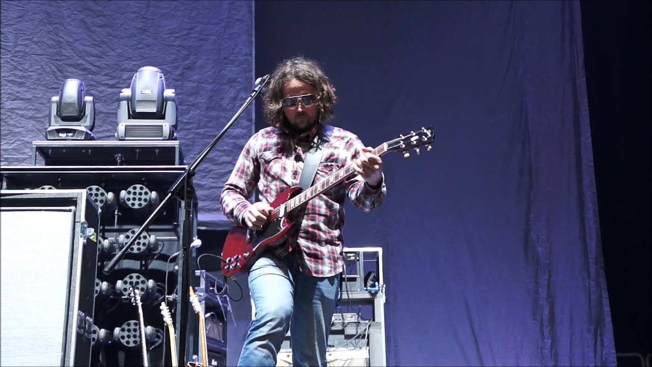 KipMoore Guitarist Dave Lapsley plays the AlleyCat Humbuckers by ...