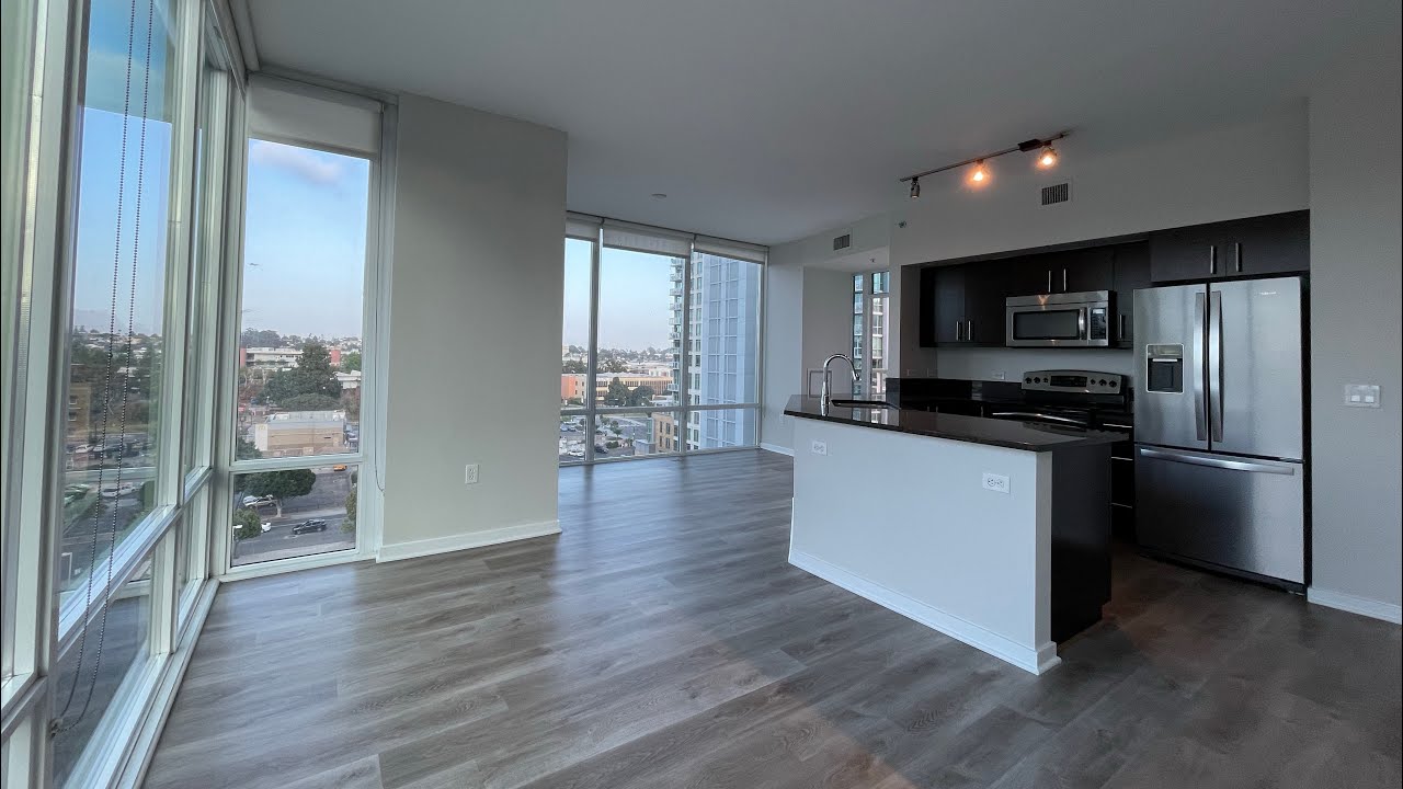 Vantage Pointe - San Diego - 2X2 #1107 - YouTube